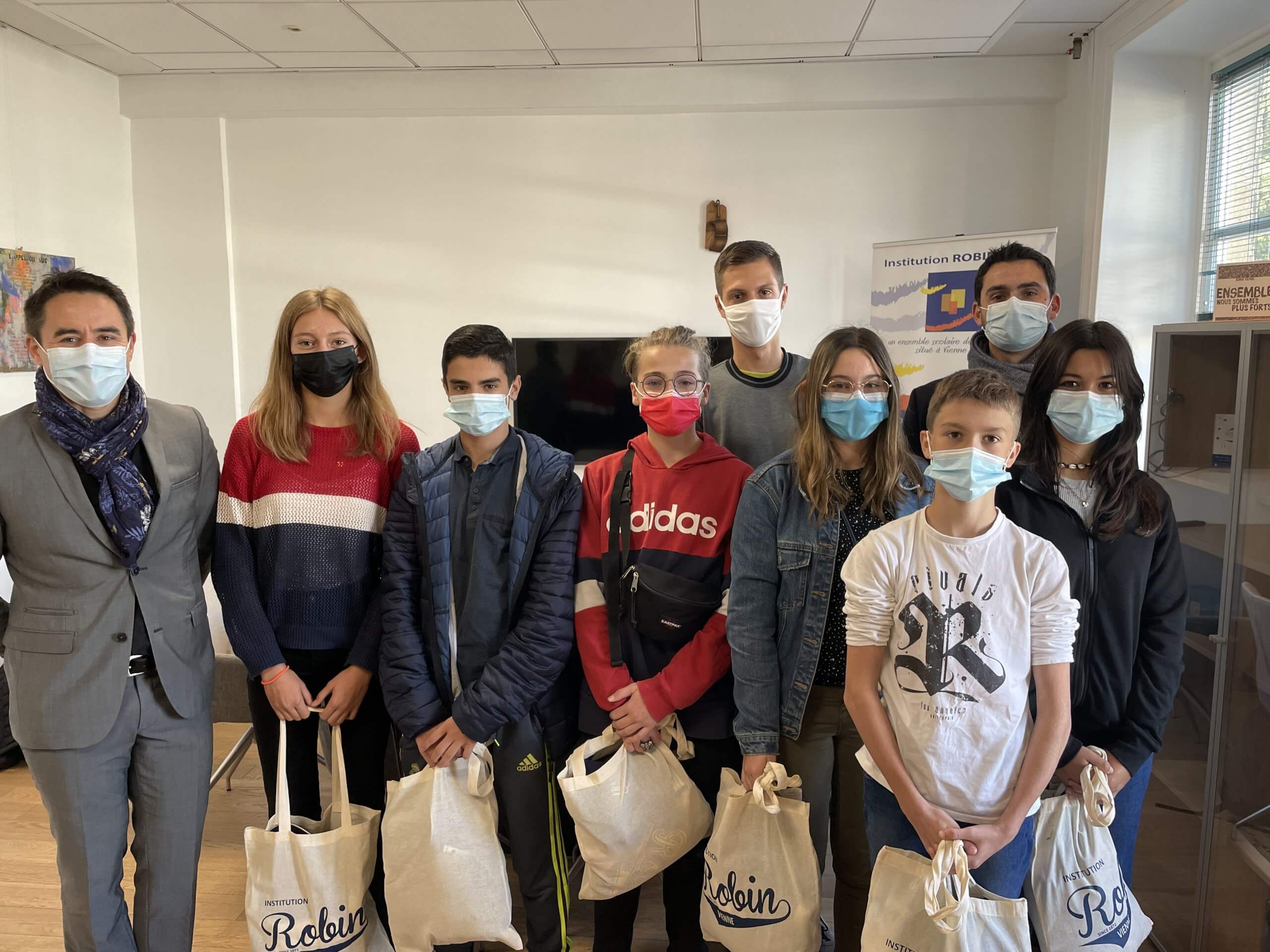 Des collégiens aux jeux ! - Institution Robin